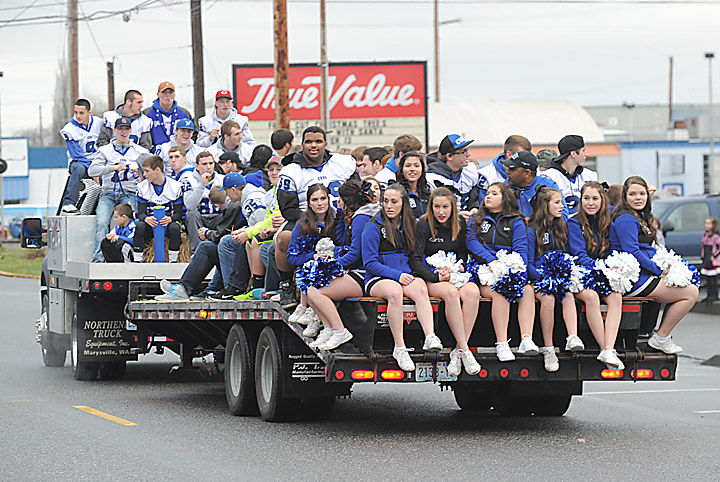 Sedro-Woolley Football Parade | Gallery | goskagit.com