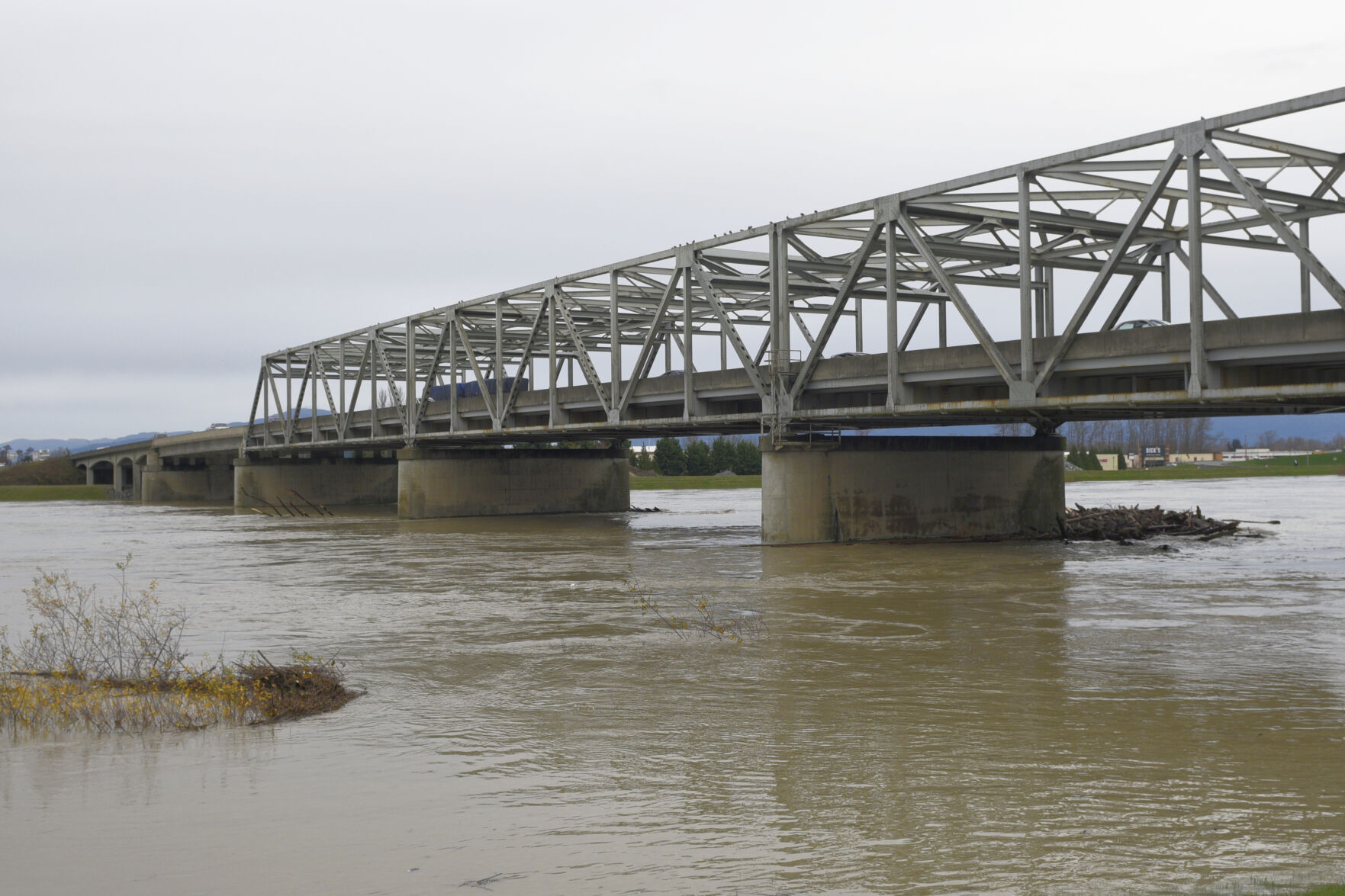 Skagit River reaches record height in Mount Vernon | Local News ...
