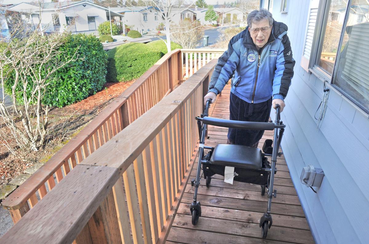 Local groups build ramp for injured veteran | News | goskagit.com