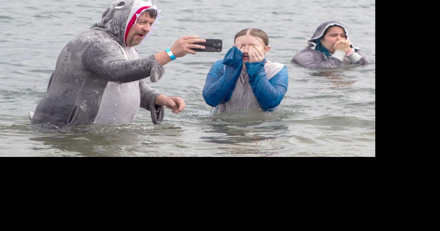 Anacortes Police Department holds annual Dash and Splash | Local News ...