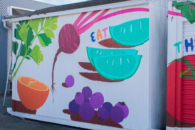 New mural unveiled at Stanwood Farmers Market | | goskagit.com