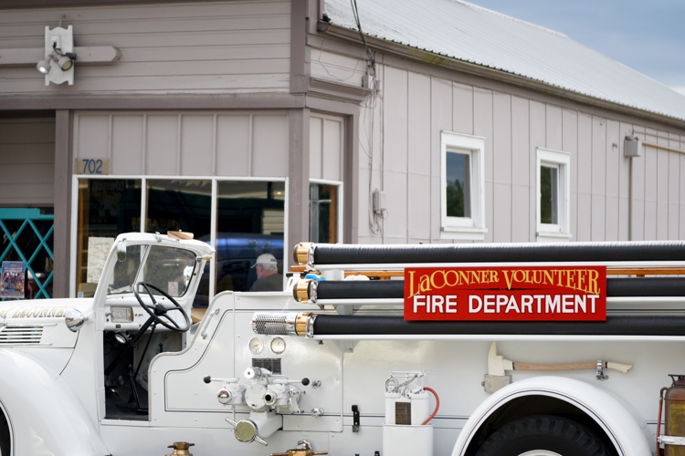 Firefighters take over La Conner Pub & Eatery for fundraiser | Business ...