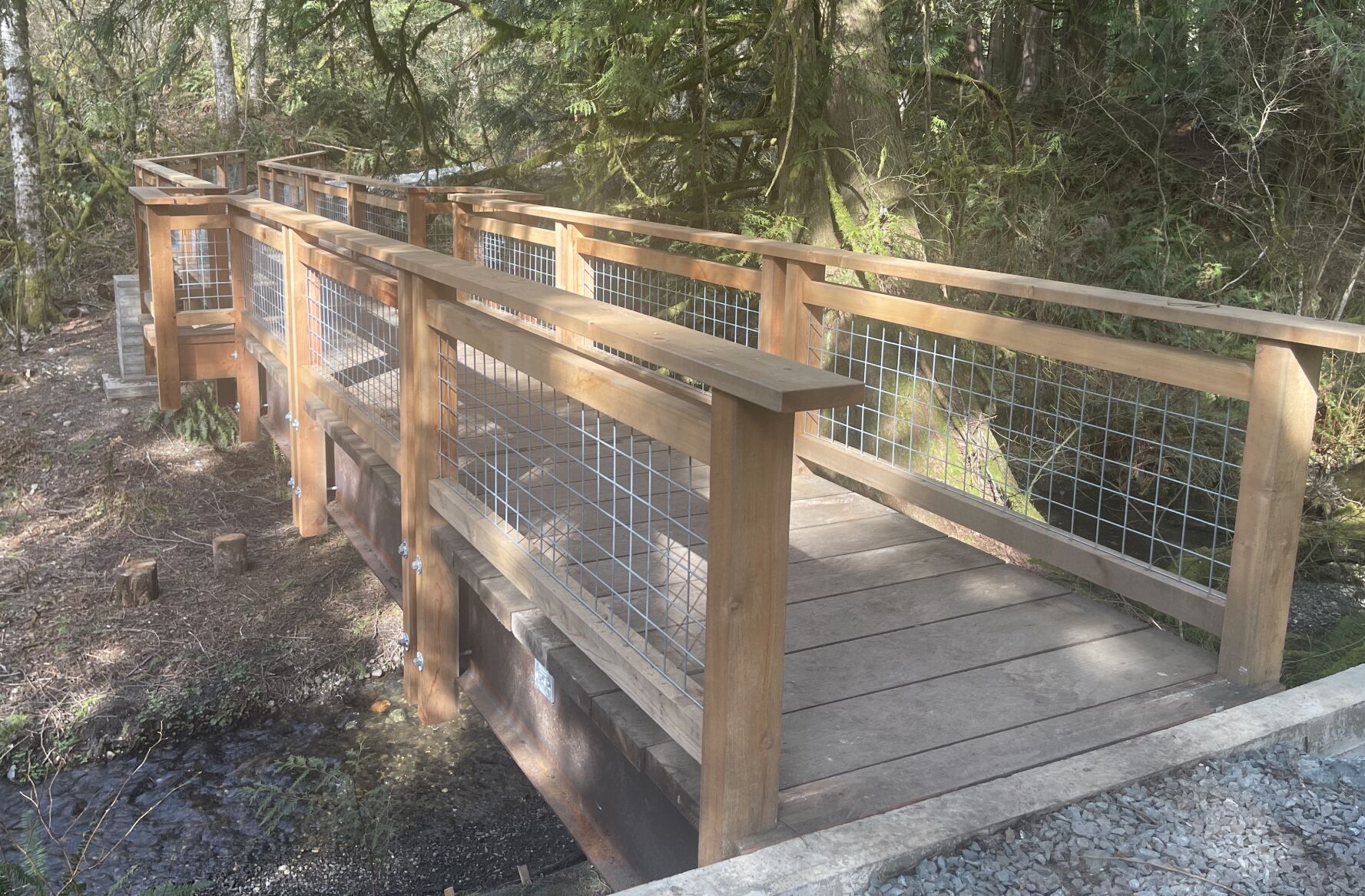 New bridge connects pair of trails in Northern State Recreation Area ...