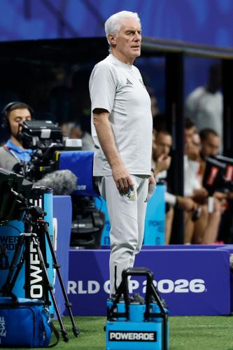 South Africa's no-nonsense coach who shut down Trump question and told ...