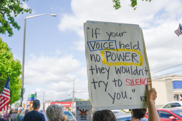 Thousands gather for 'No Kings' protest in Burlington | News | goskagit.com