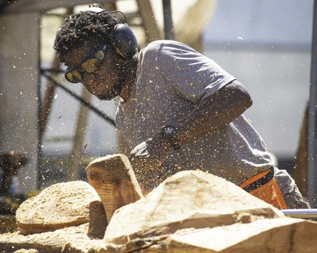 Chain saw carvers open Loggerodeo competition | Local News | goskagit.com