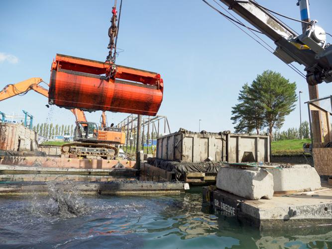 Custom machine dredging at La Conner Marina | News | goskagit.com