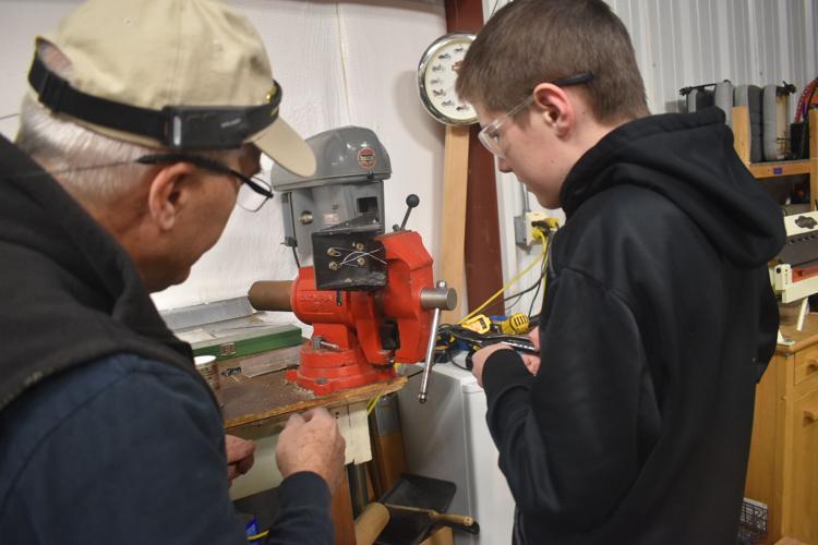 Students gain real experience rebuilding airplane | Education ...