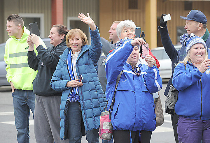 Sedro-Woolley Football Parade | Gallery | goskagit.com