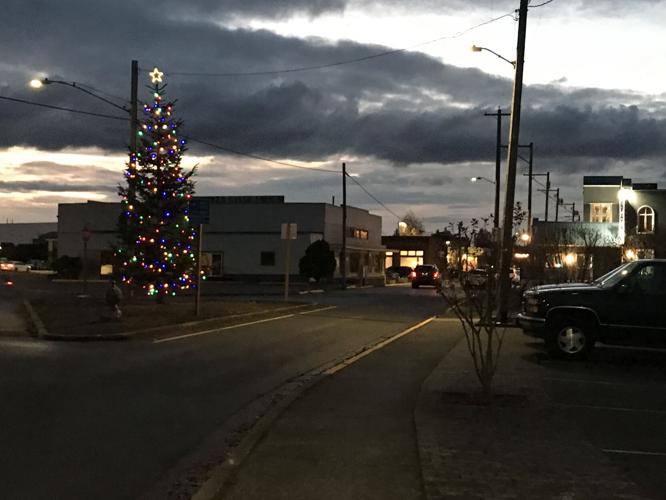 Artists get the keys to a future arts center in west Stanwood | News ...