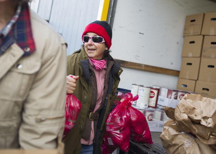 Helping Hands steps in to help out Hamilton Food Bank | Local News ...