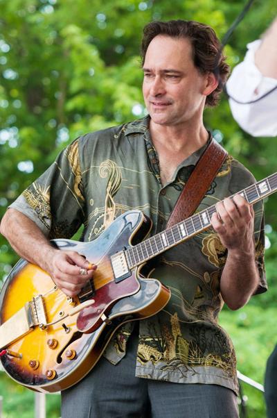 Guitarist Johnny Burgin rocks the Muse | 360 | goskagit.com