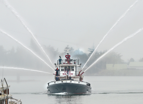 Seattle fireboat arrives in La Conner | All Access | goskagit.com