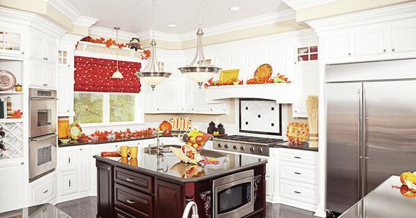 Combine decorations for fall, Halloween and Thanksgiving | All Access ...