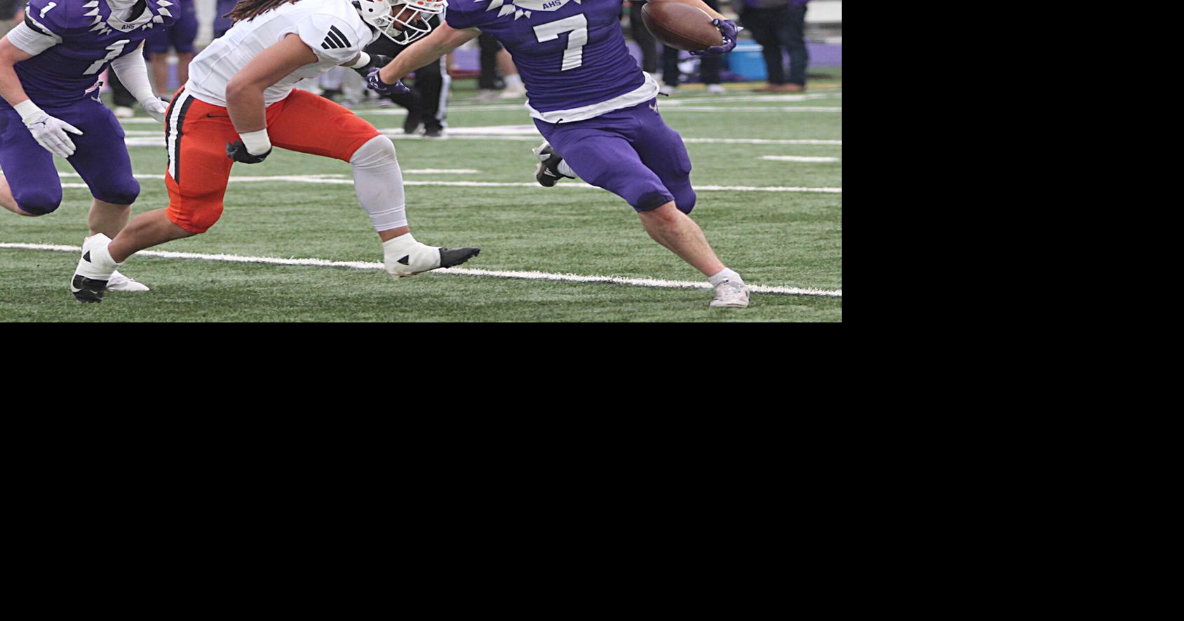 Anacortes football team moves into state semifinals | Local News ...