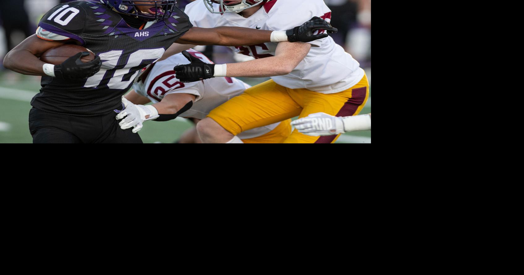 Photos: Anacortes Football hosts Enumclaw | Gallery | goskagit.com