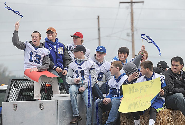 Sedro-Woolley Football Parade | Gallery | goskagit.com