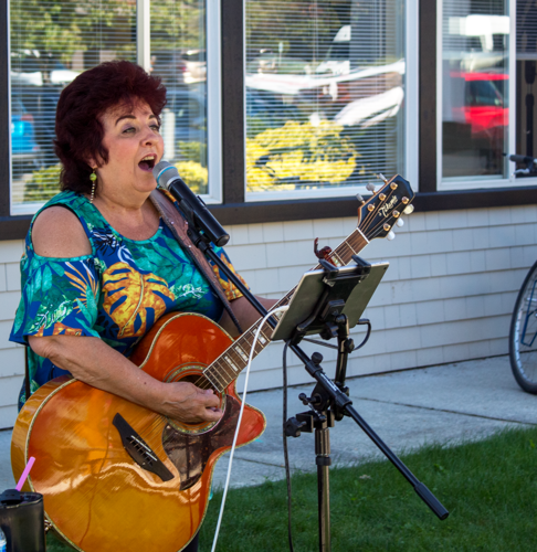 Senior Center celebrates volunteers with music and ice cream ...