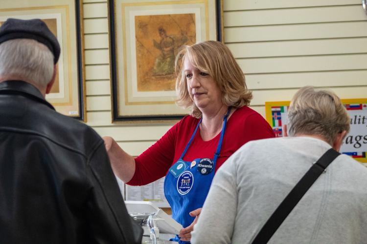 Kiwanis Club of Anacortes holds grand reopening of thrift shop | News ...