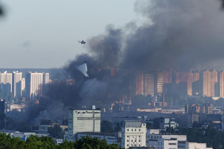 Russia unleashes a barrage on Ukraine, killing 11 and damaging a ...