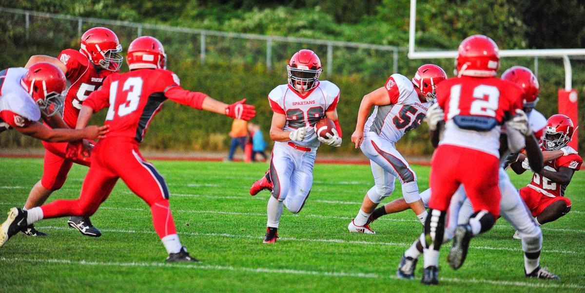 Photo gallery: Football scrimmage, 8.25.17 | Gallery | goskagit.com