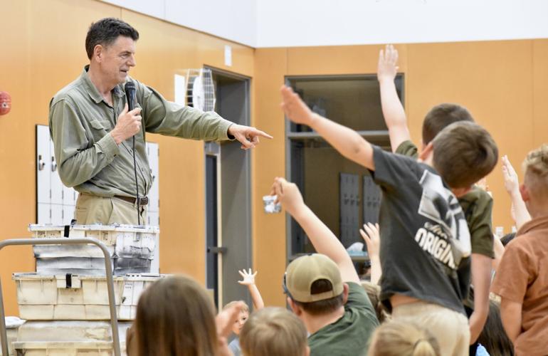 The Reptile Man visits Saratoga School in Stanwood | SC News | goskagit.com