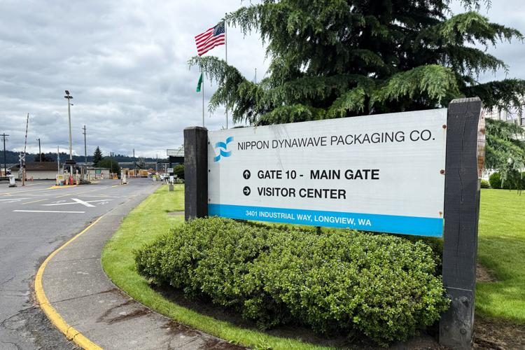Chemical tank implosion at Washington pulp and paper mill leaves 10 ...
