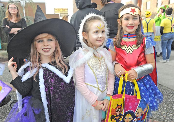 Sedro-Woolley children's Halloween parade | Gallery | goskagit.com