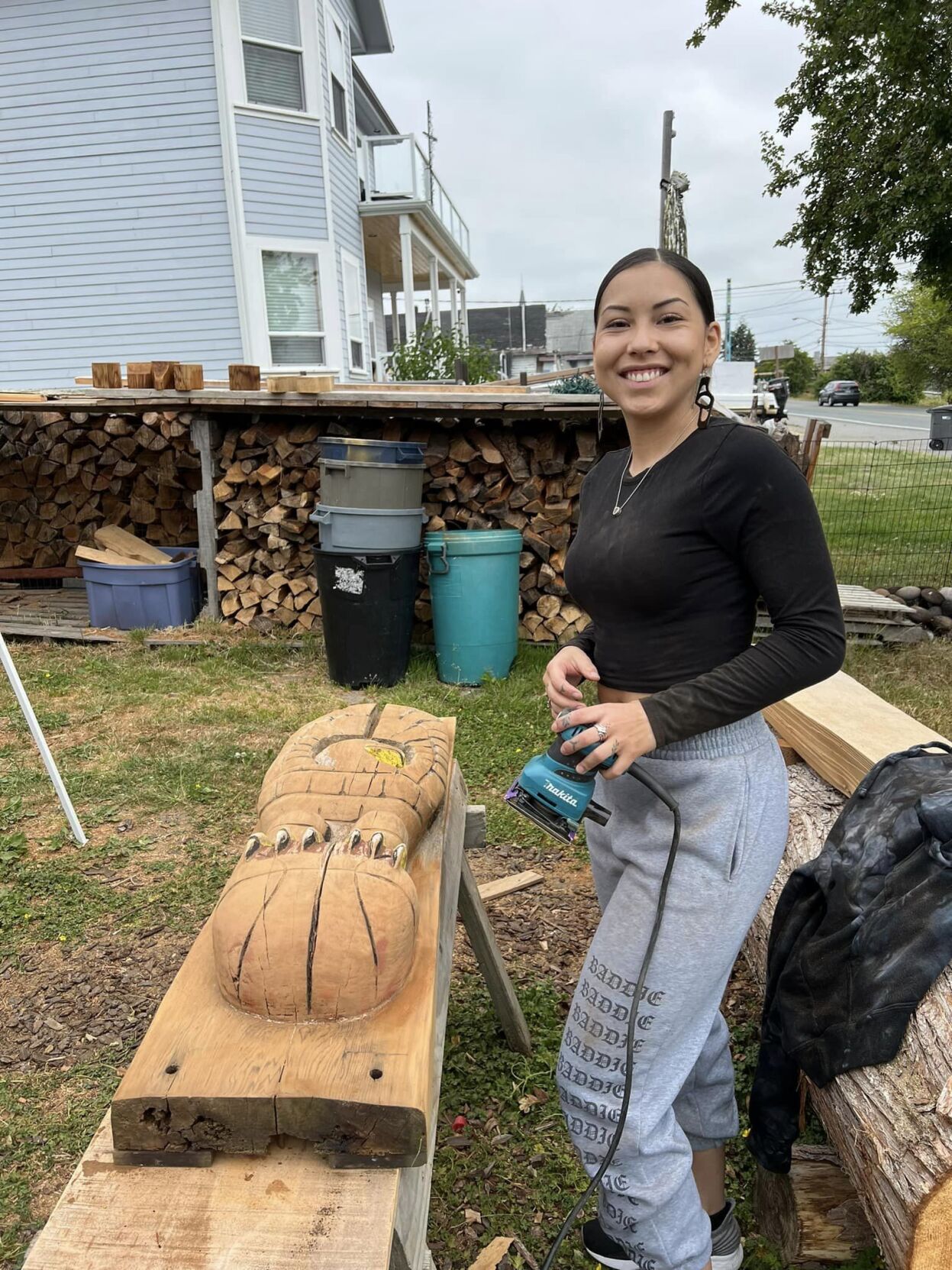 Telling Coast Salish Stories— Beaver Lodge artist in residence honors ...