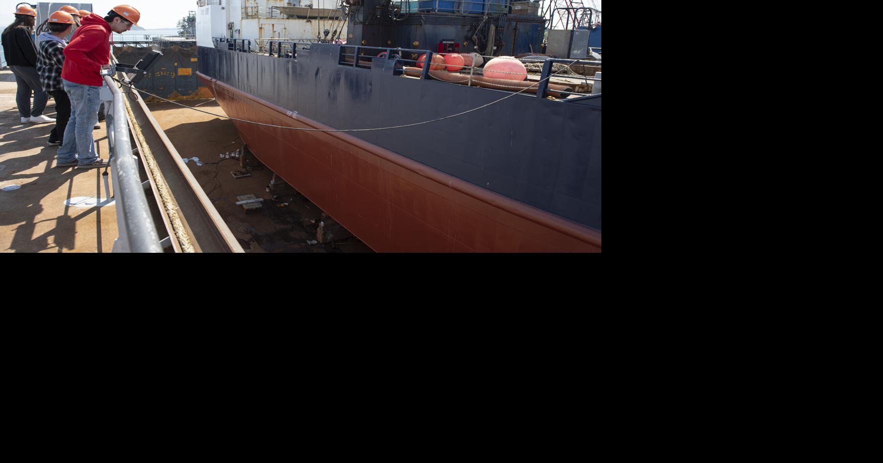 Mount Vernon High School students get a look at jobs in the trades | Education | goskagit.com