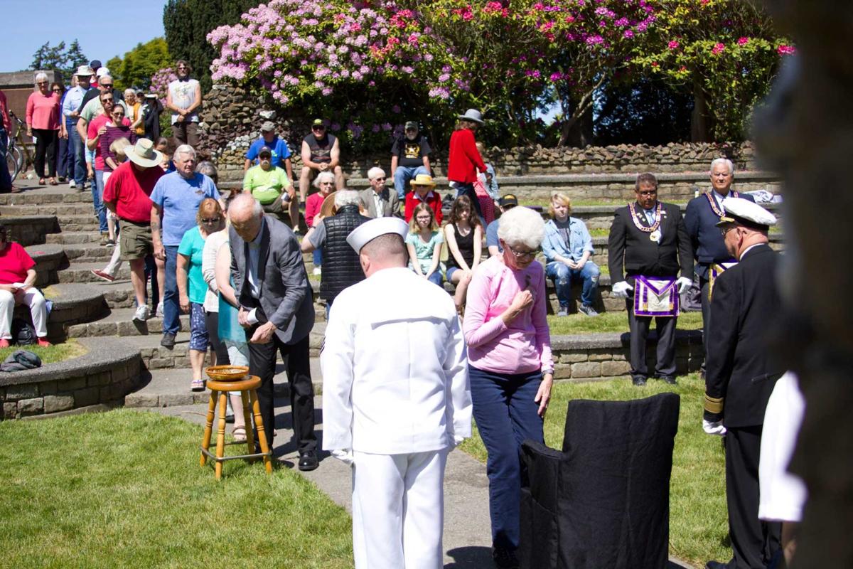 Empty chair ceremony honors fallen service members | News | goskagit.com