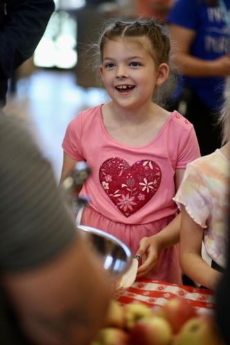 SCHOOL'S OUT: Ellensburg elementary kids sign off for the summer | APG ...