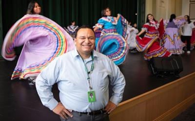 Mount Vernon mariachi director to take part in Rose Parade | Education ...