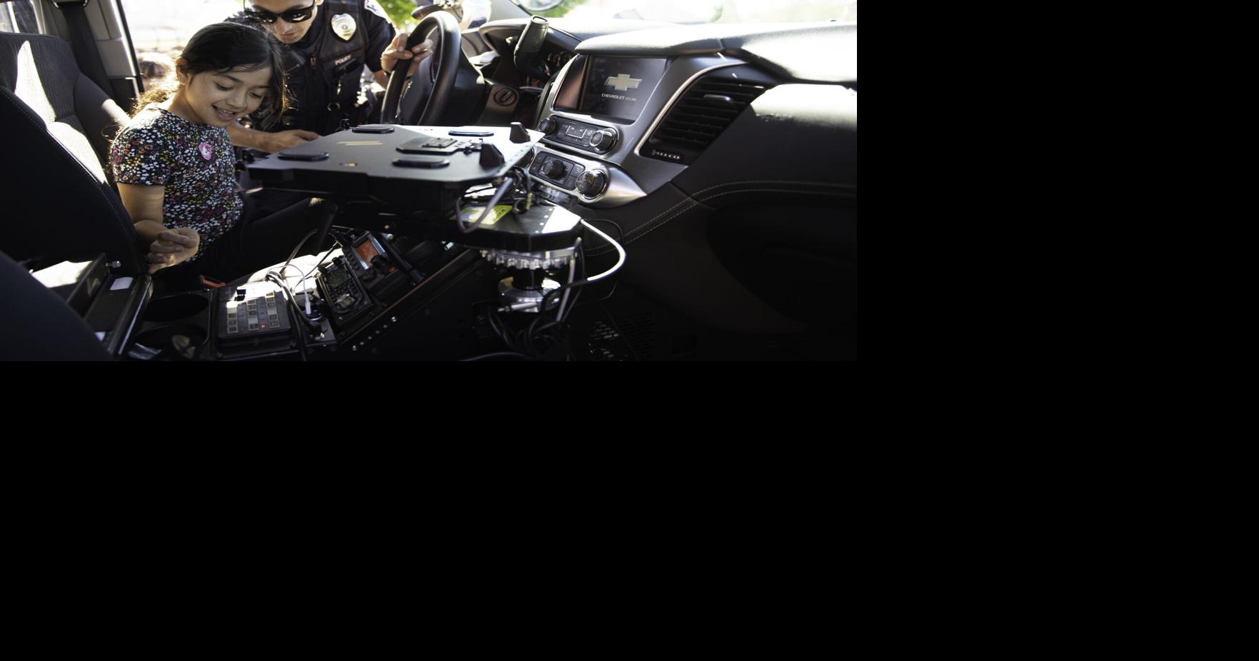 Second graders get a glimpse of jobs in the community | Education | goskagit.com