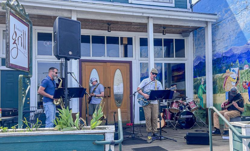 Stanwood-Camano spring markets draw shoppers, support local causes | SC ...