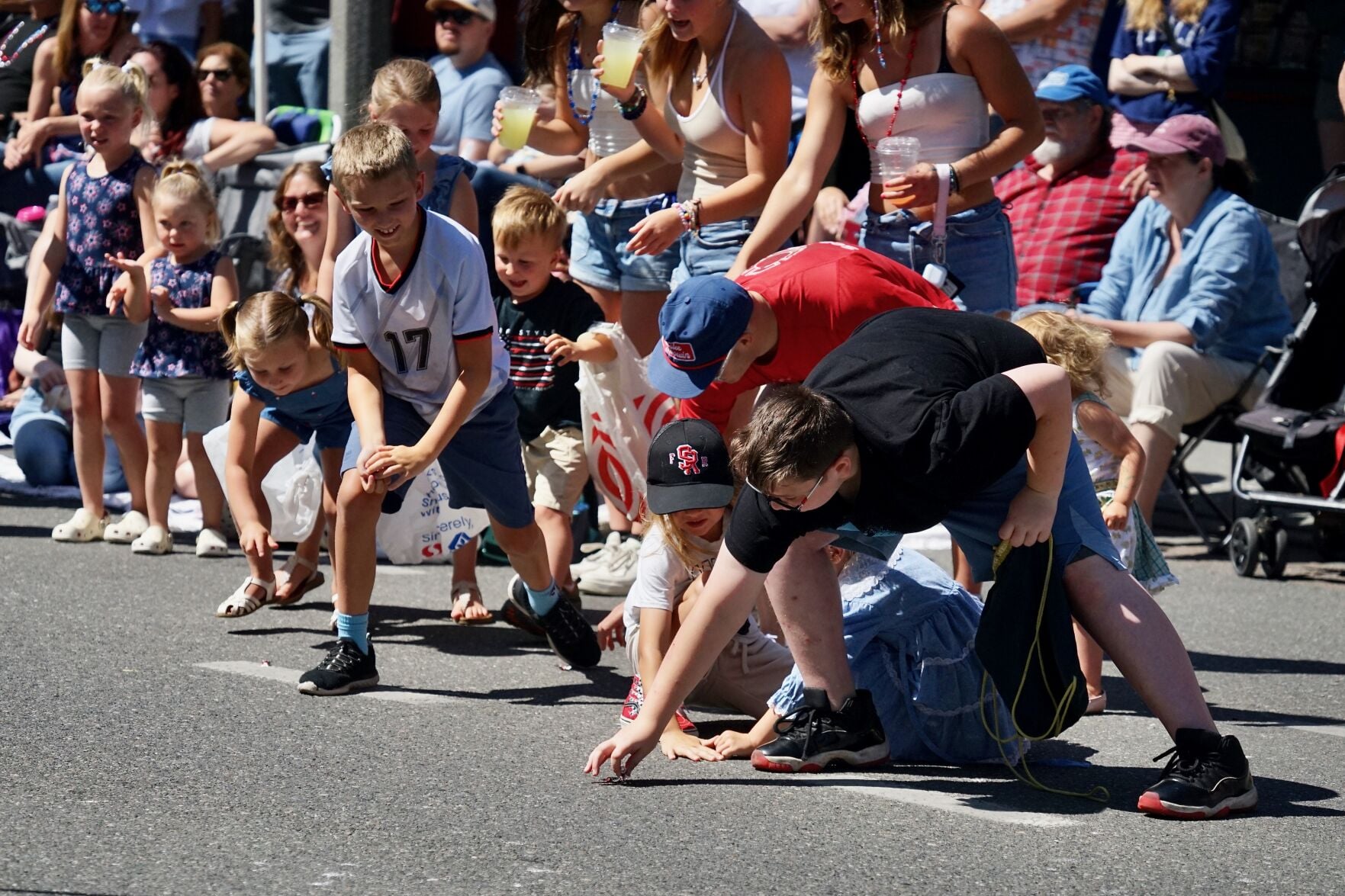 Anacortes bans Fourth of July paraders from tossing candy, other ...