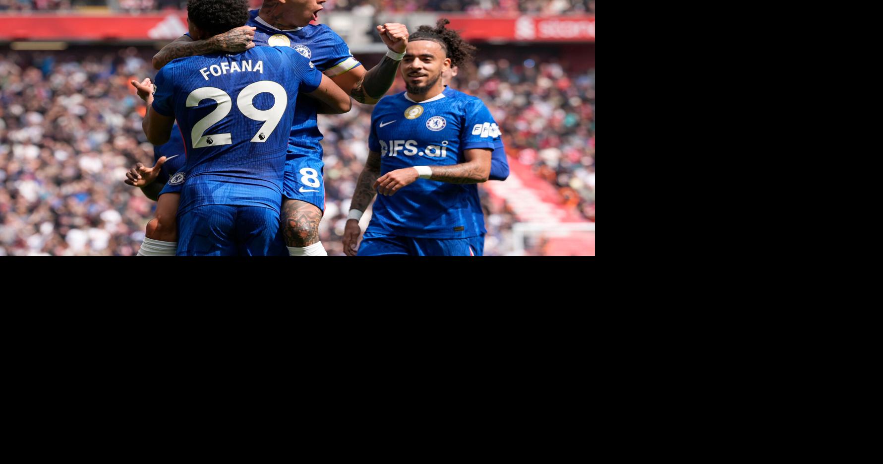 Man City closes gap on Arsenal and Liverpool fans boo more dropped ...