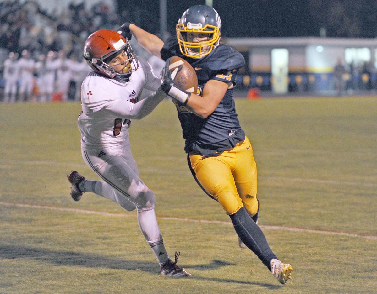 Burlington-Edison football team falls to Archbishop Murphy | Sports ...