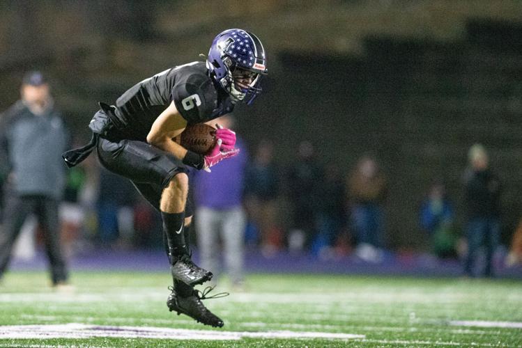 Anacortes High School football falls to Lynden for first loss of the ...