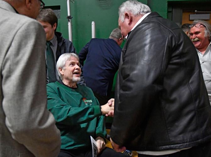 Former Mount Vernon boys’ basketball coach Mac Fraser honored during ...