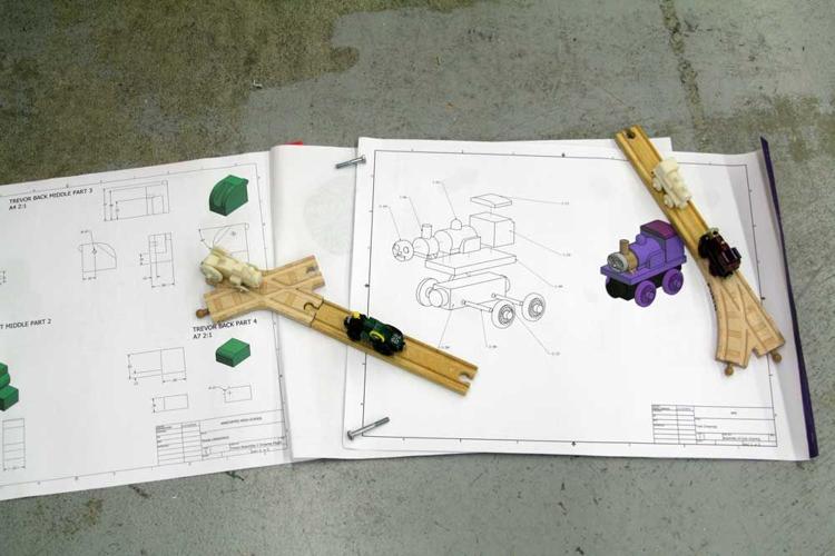 Toy train inspires engineering project | Arts And Community | goskagit.com