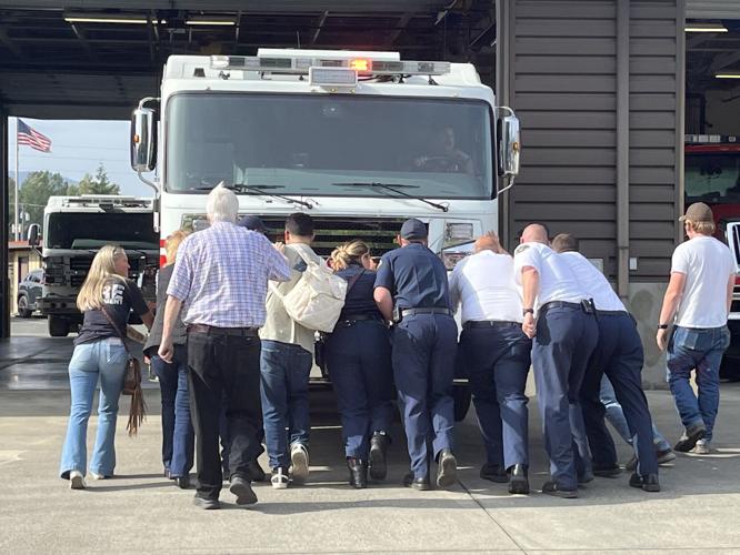 Sedro-Woolley Fire Department celebrates new rig | News | goskagit.com