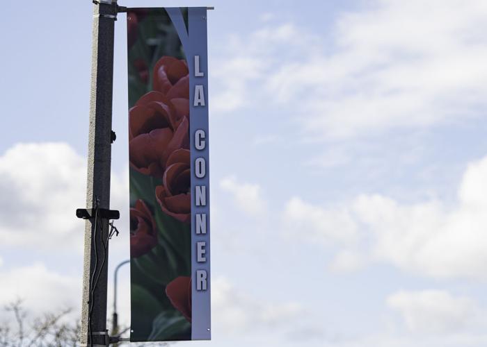 Banners with images of the area installed in La Conner | Local News ...