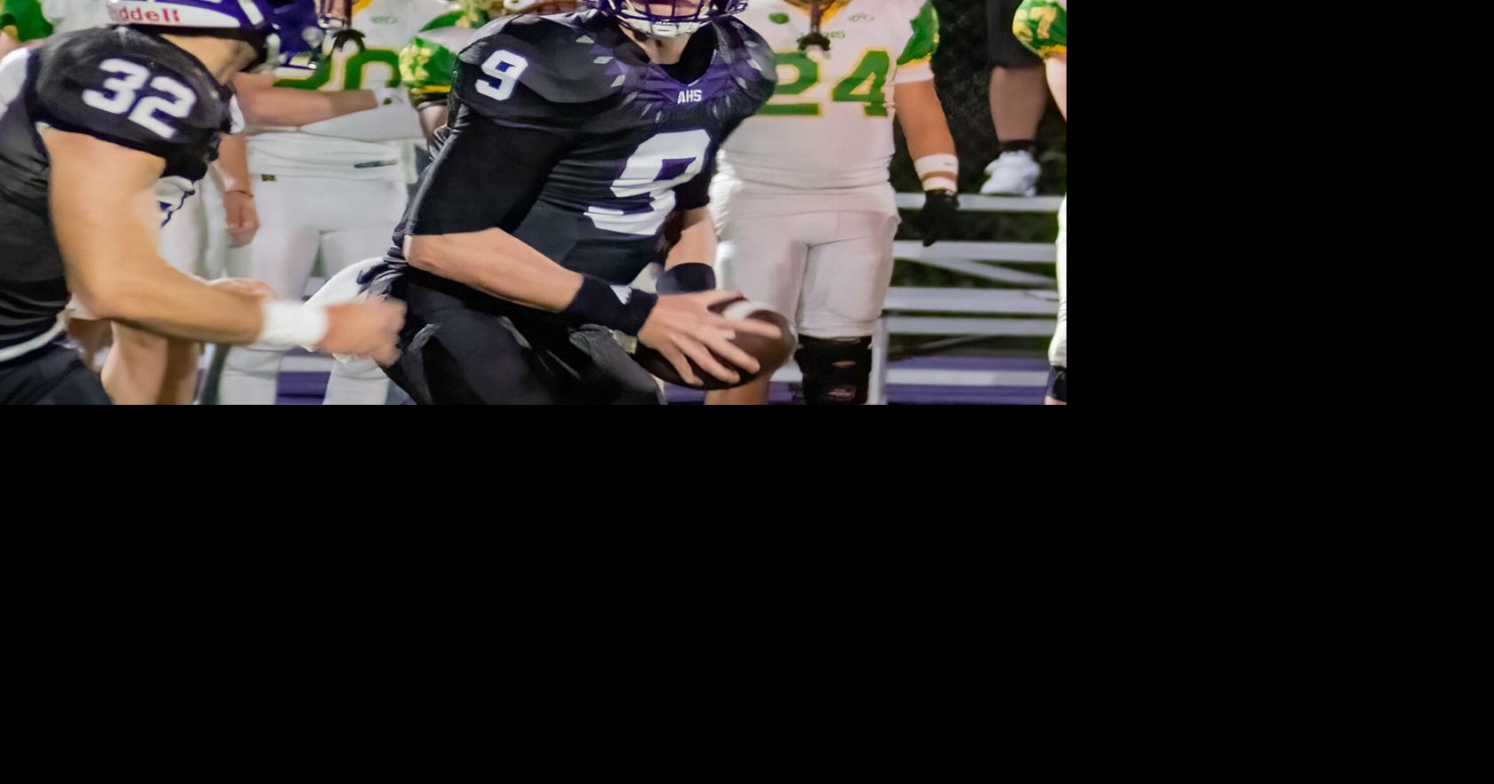 Photos: Anacortes vs. Lynden Football | Gallery | goskagit.com