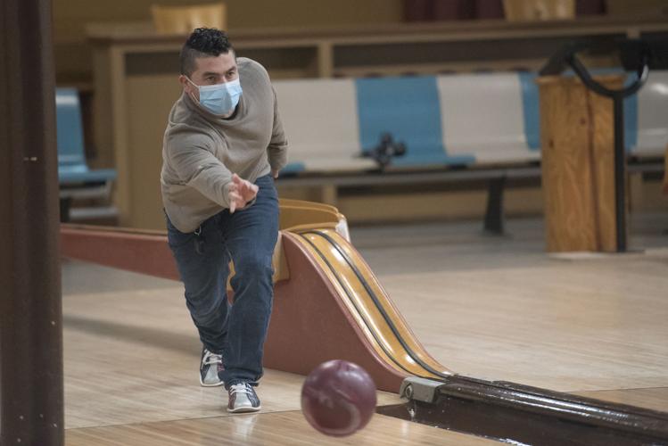Sedro-Woolley bowling alley, which was open just three months, weathers ...