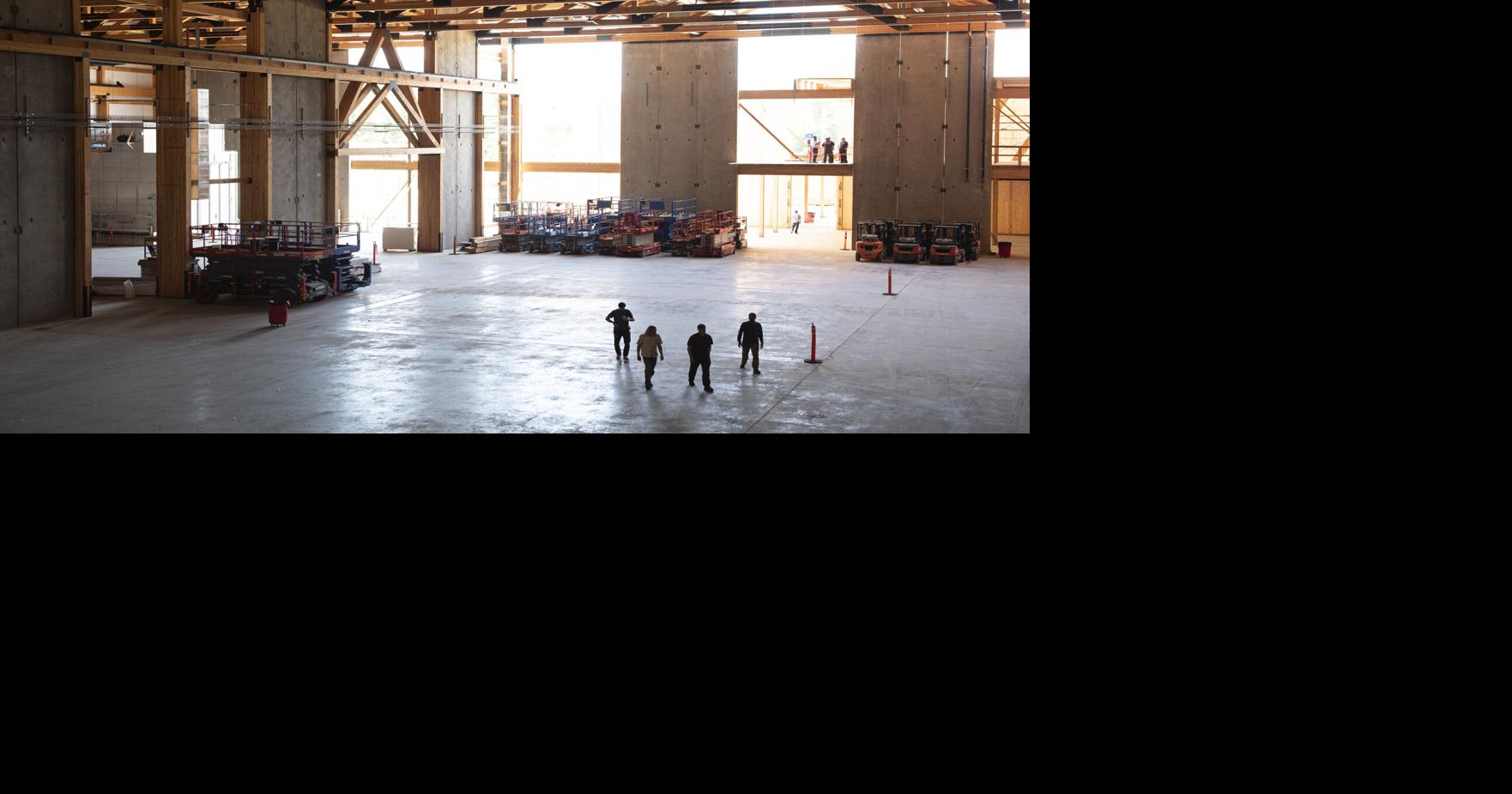 Janicki holds open house for new aerospace building | News | goskagit.com