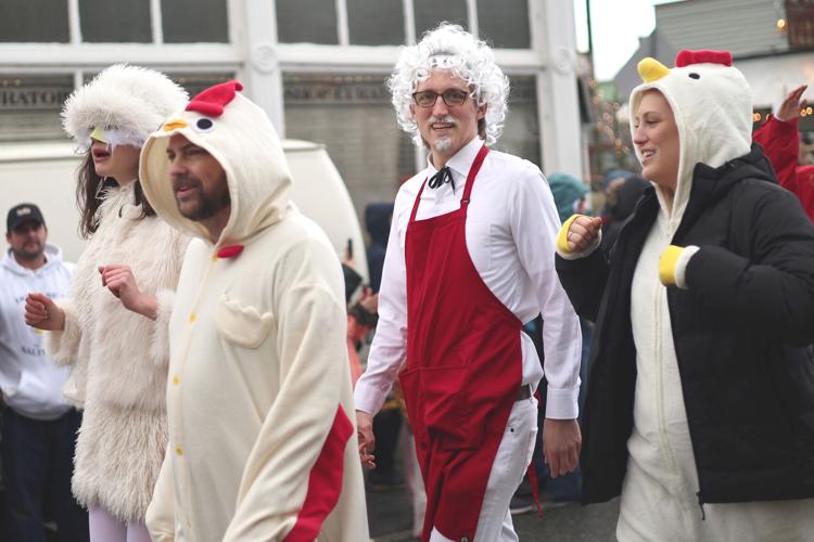 Edison Chicken Parade draws large crowd | 360 | goskagit.com