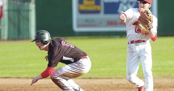 Skagit Valley baseball splits doubleheader | All Access | goskagit.com