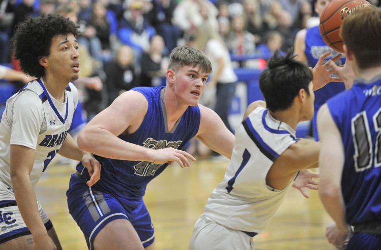 Photos: La Conner vs. Mount Vernon Christian Boys' Basketball | Gallery ...