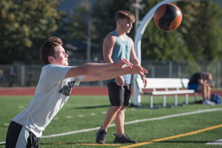 Local high schools begin athletic workouts | News | goskagit.com